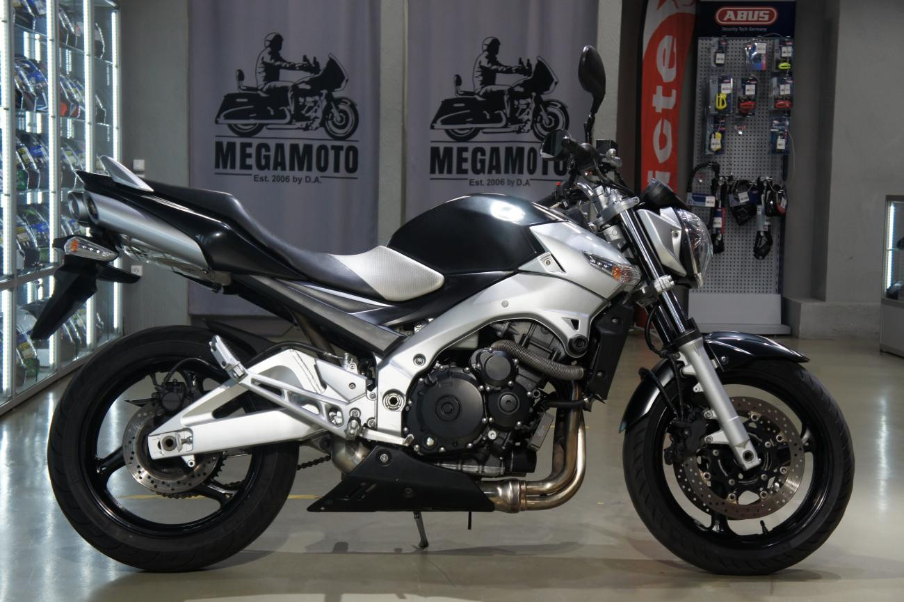 Купить SUZUKI GSR 400 за 0 руб. в Москве, 2008 года Классик/Naked в мотосалоне Megamoto
